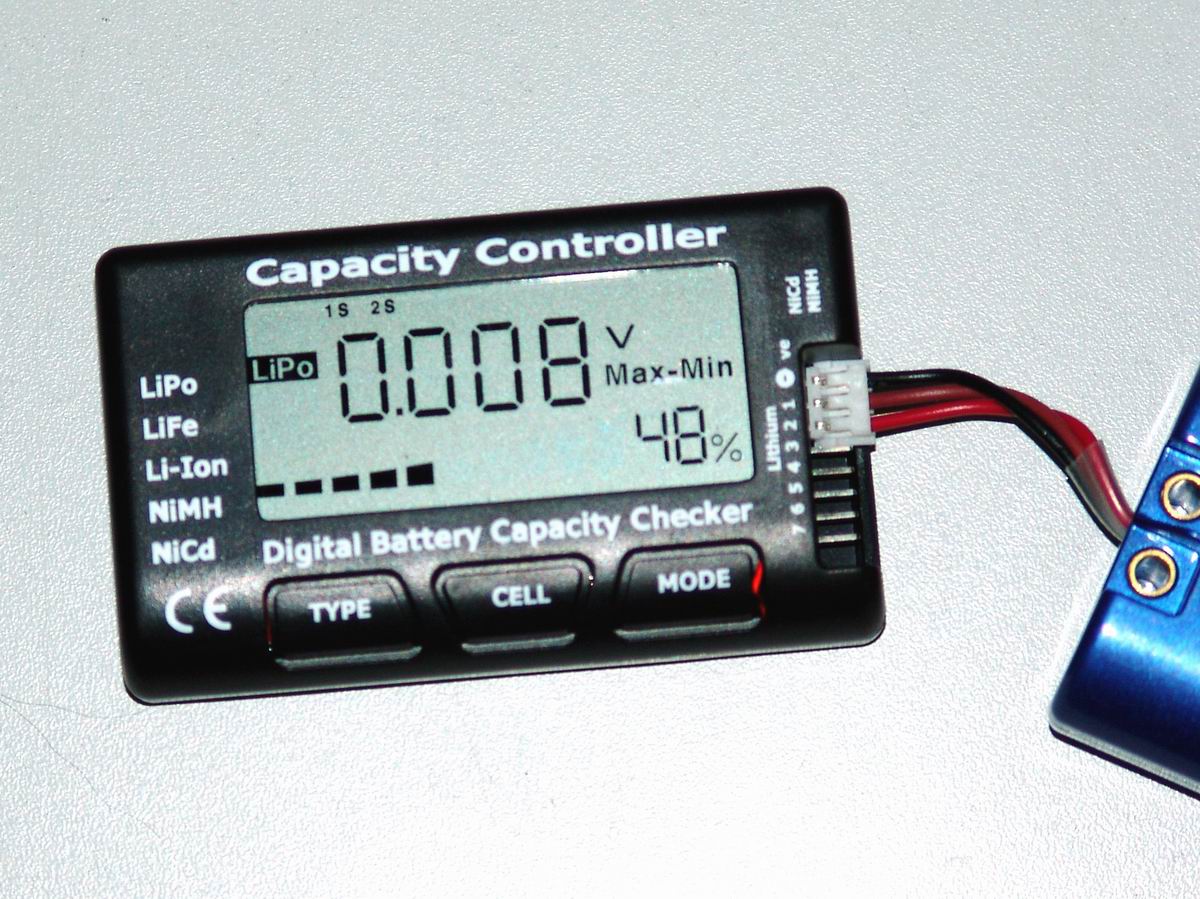 LiPo-Tester Capacity Controller CellMeter-7: Anzeige des ...